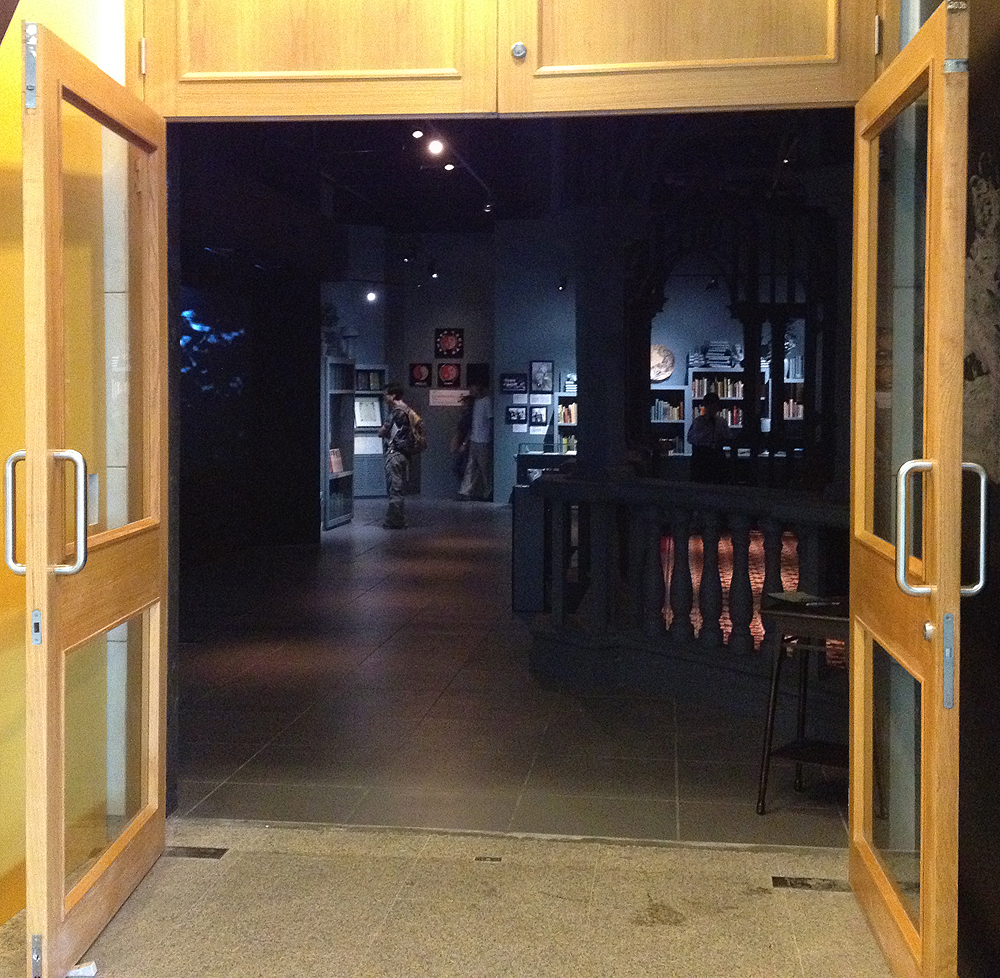 Bruce Lee exhibition at Hong Kong Heritage Museum opens!